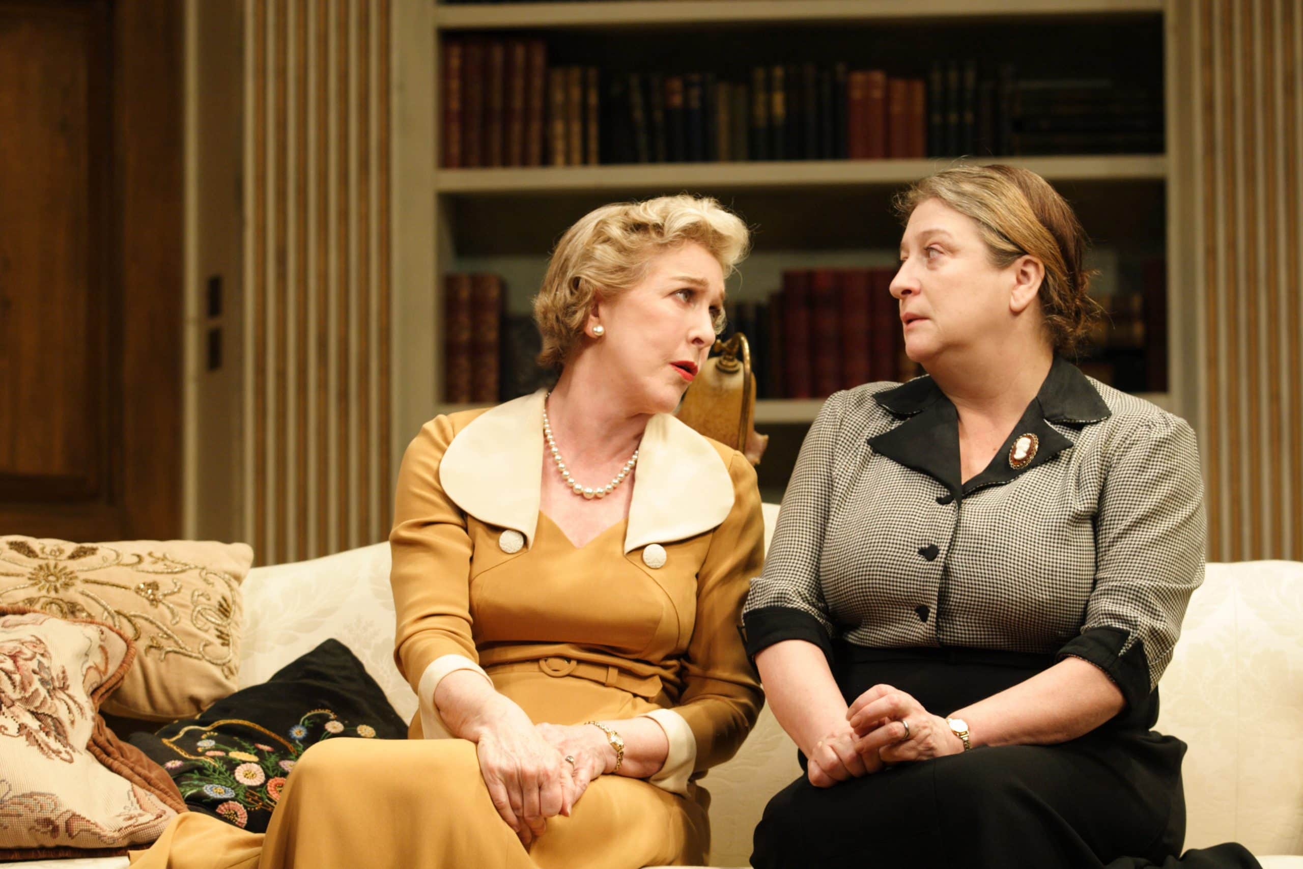 "Relative Values" at the Harold Pinter Theatre - Theatre reviews by ...