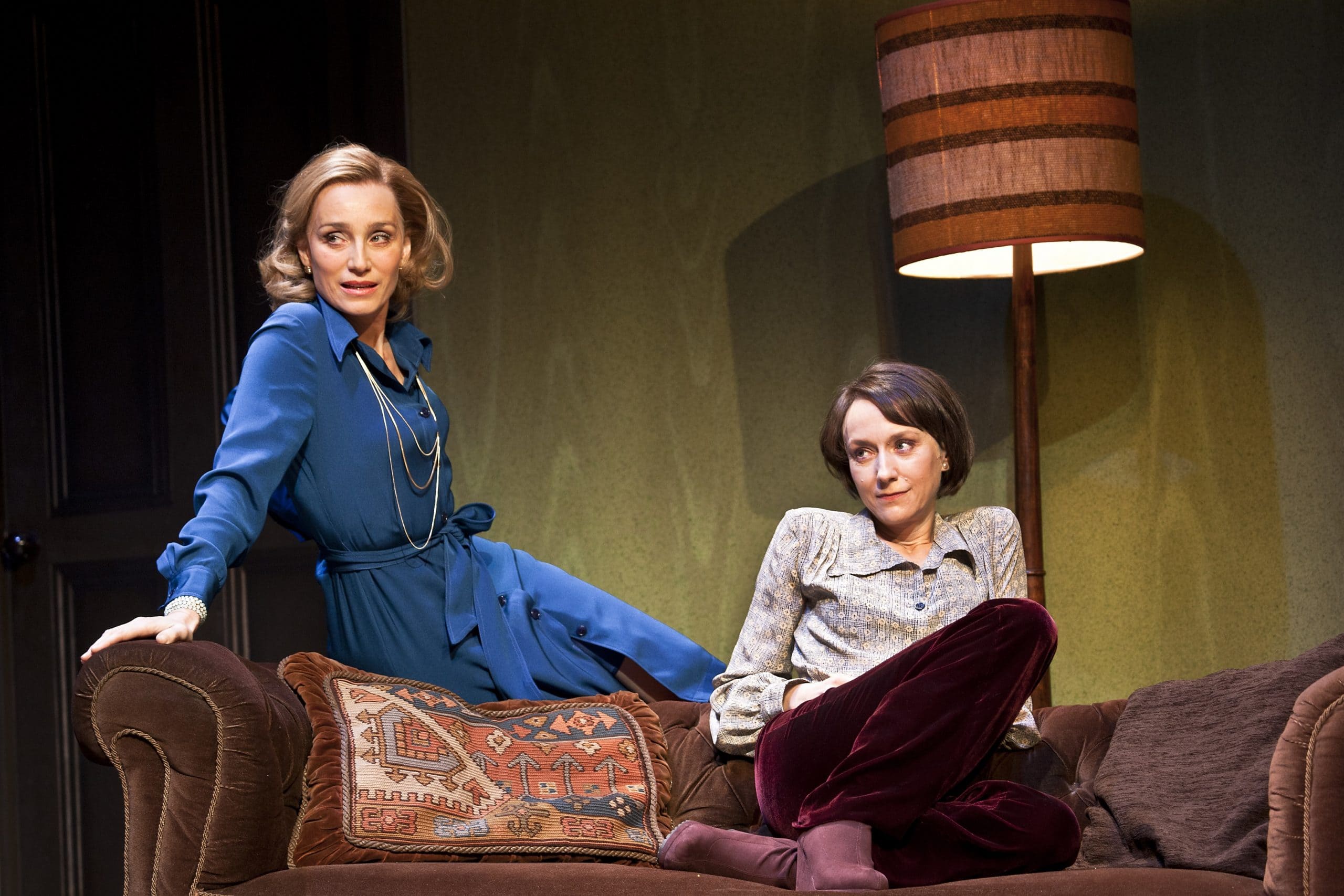 "Old Times" at the Harold Pinter Theatre - Theatre reviews by Edward Lukes