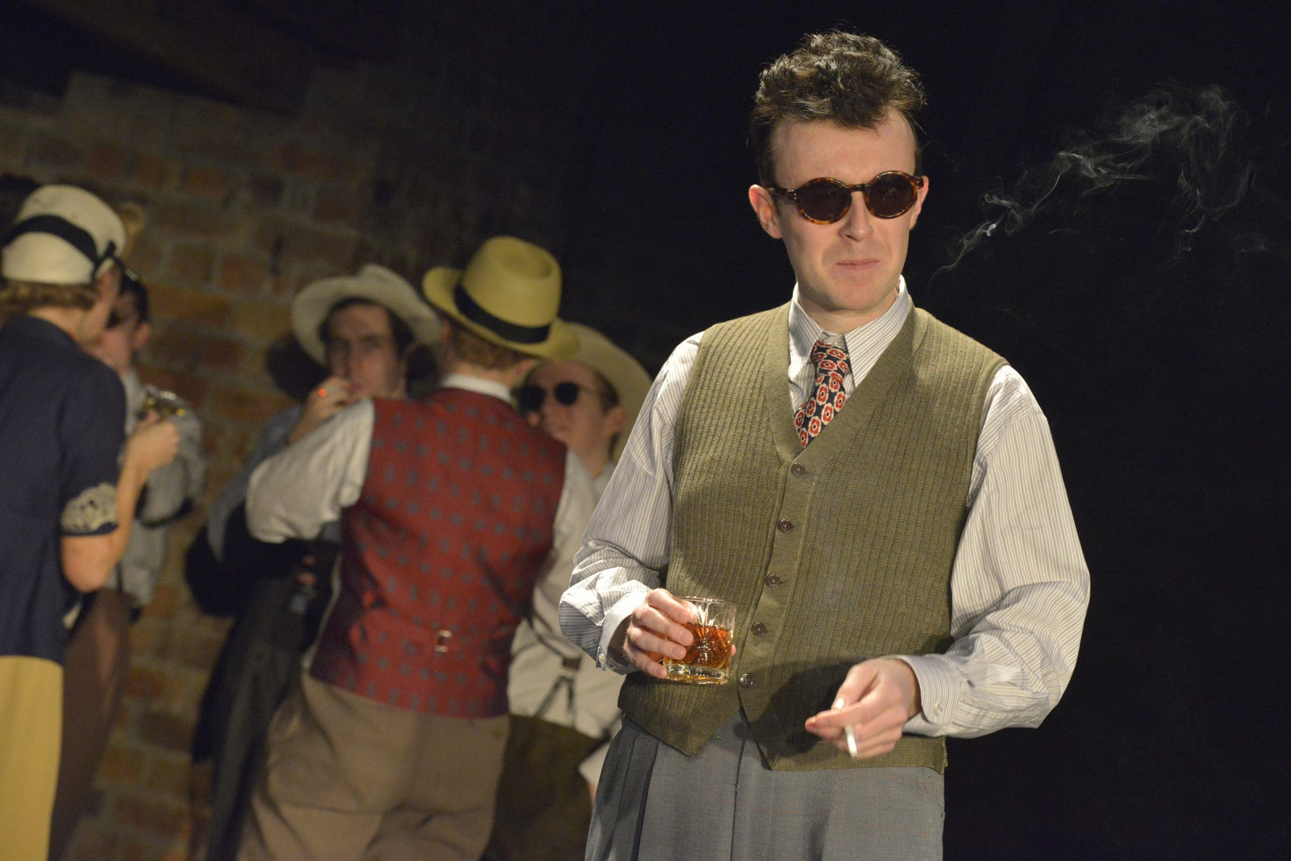 "Oppenheimer" at the Vaudeville Theatre - Theatre reviews by Edward Lukes